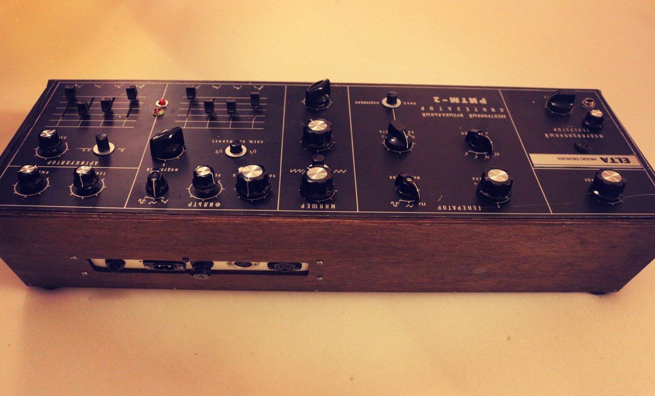 MATRIXSYNTH: Desktop RITM-2 Soviet Synthesizer