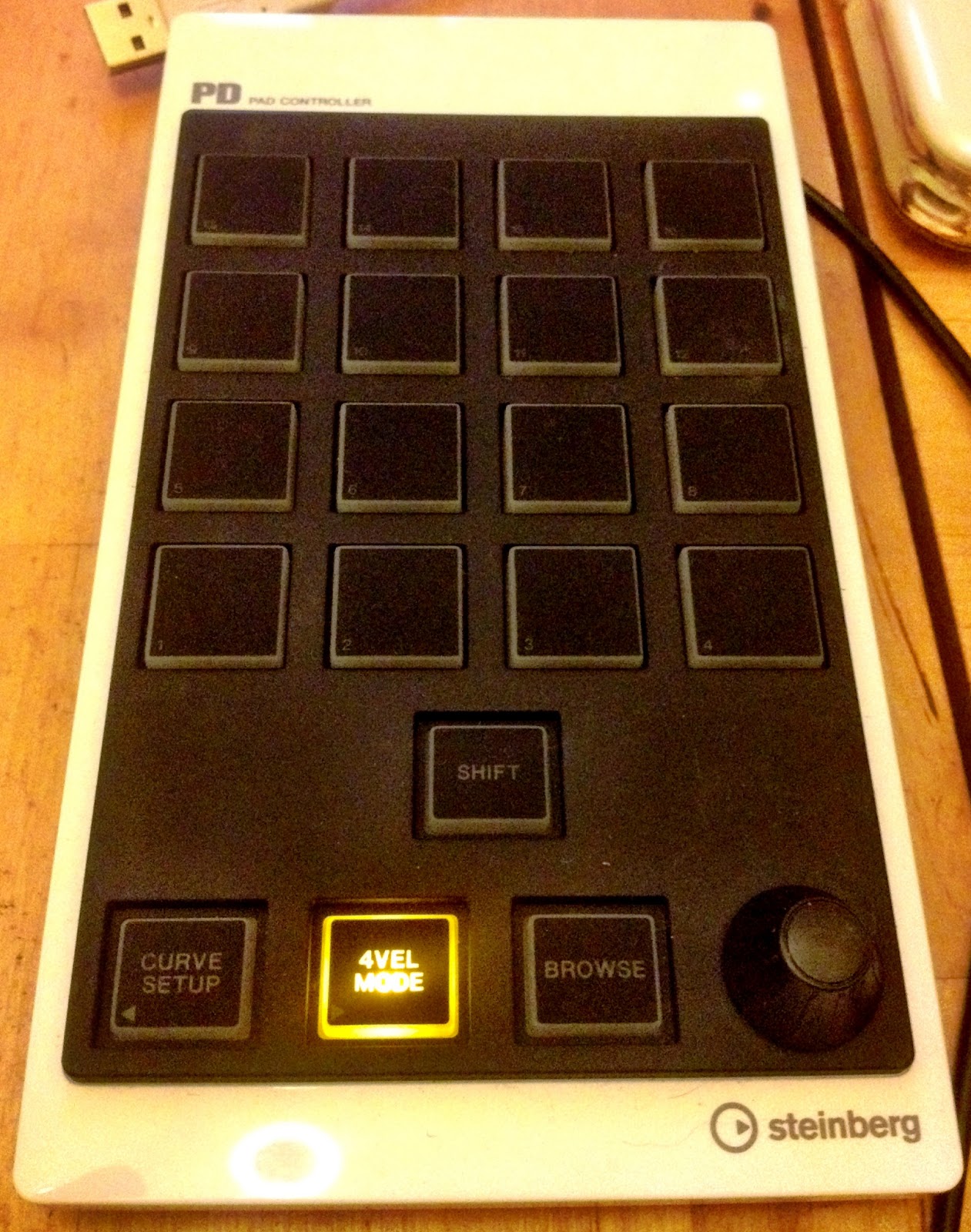 little-scale: Steinberg CMC PD: Using Data Knob as Switchable MIDI CC ...