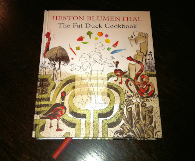 Keittiönatsi: Etanapuuro ja Fat Duck Cookbook