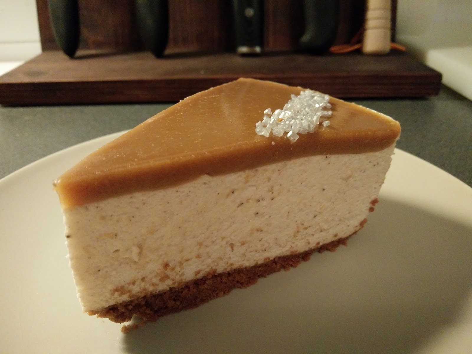 Pienestä Keittiöstä: Kinuski-pipari-kakku