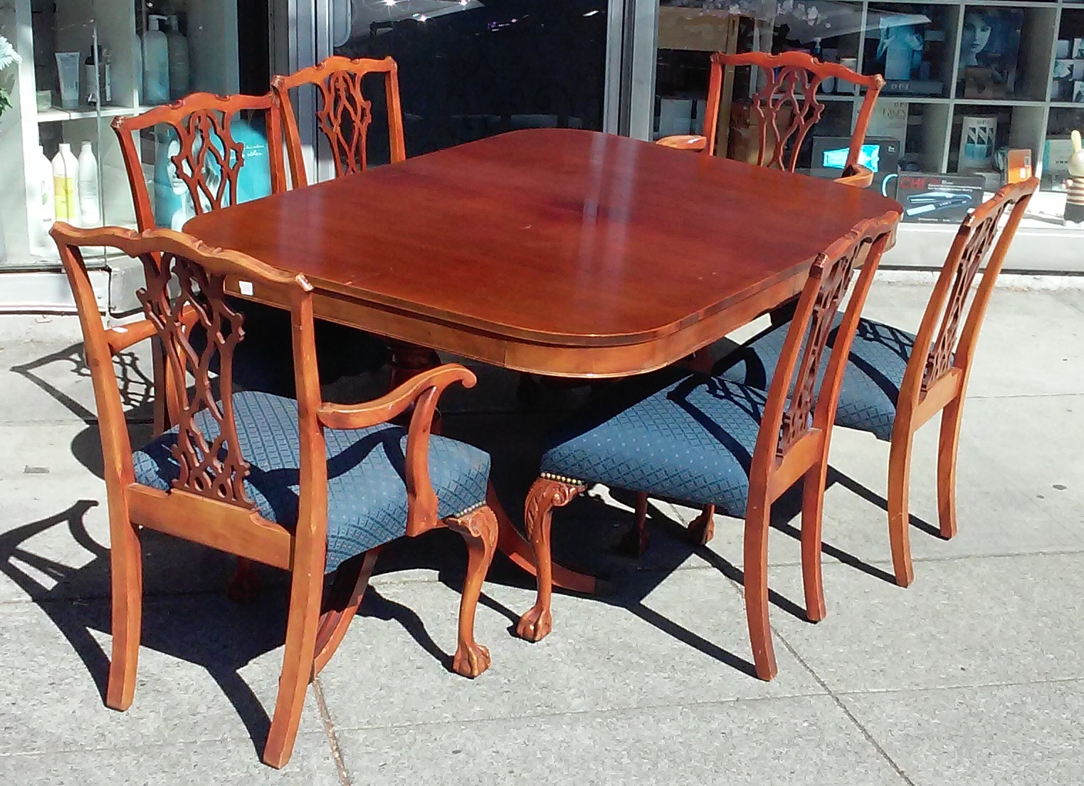 UHURU FURNITURE & COLLECTIBLES: SOLD #17361 Chippendale Mahogany Dining ...