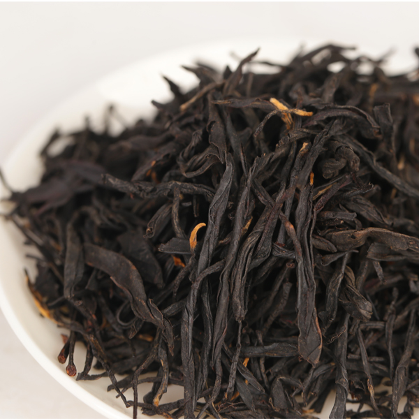 Coral Qiu Tea: Zijuan--A kind of tea that is different from purple buds