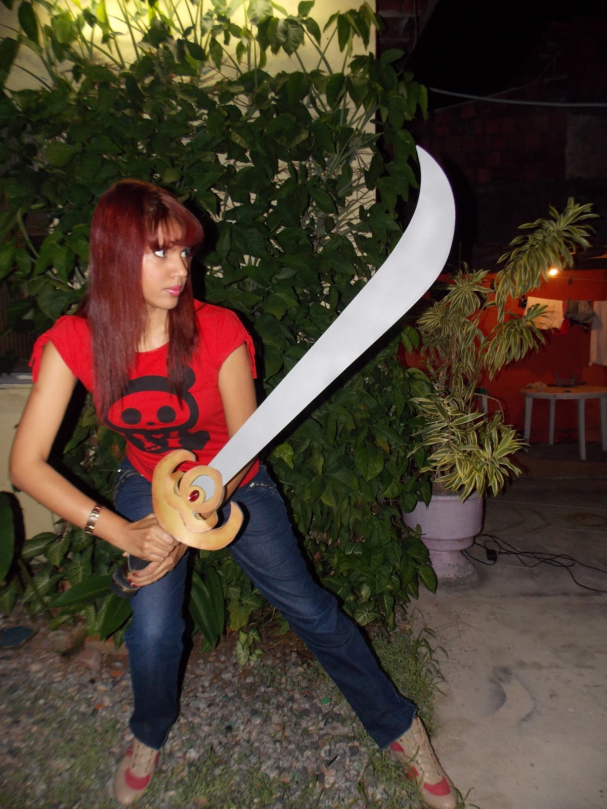 SetCosplay: Dica: Guia de poses utilizando espada.