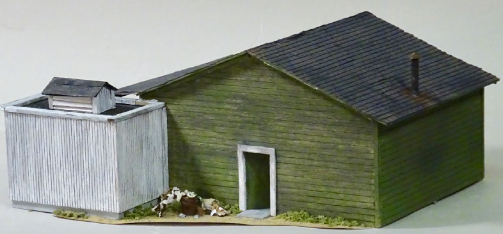 Model Railroad Minutiae: Fish Market complete