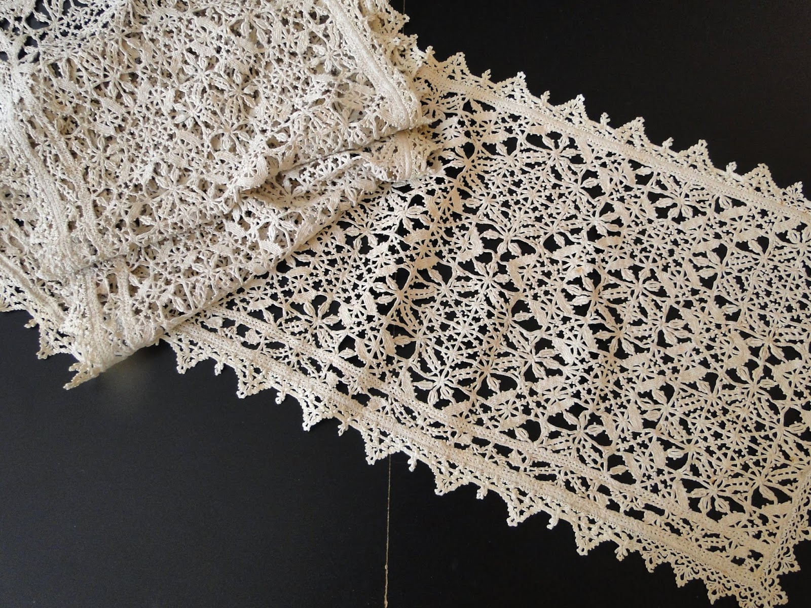 Buyer & Seller of Antique Lace, Fine Linens, Vintage Clothing, Haute ...