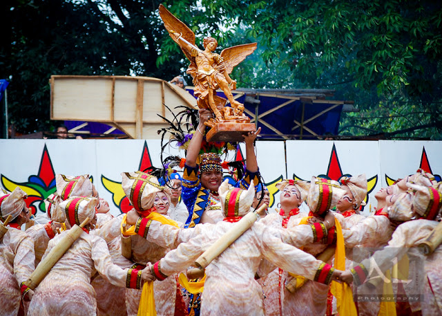 Discover 9200: People