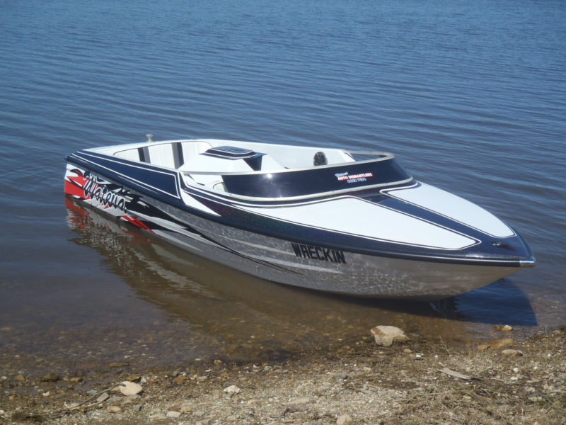 AUSSIE SKIBOATS: random; FLIGHTCRAFT PHANTOM TS