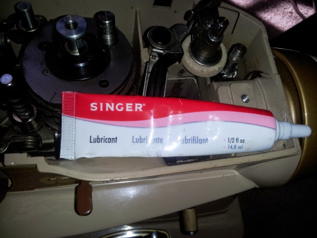 Dreamstride Creations: Singer Model 500a Tune-Up