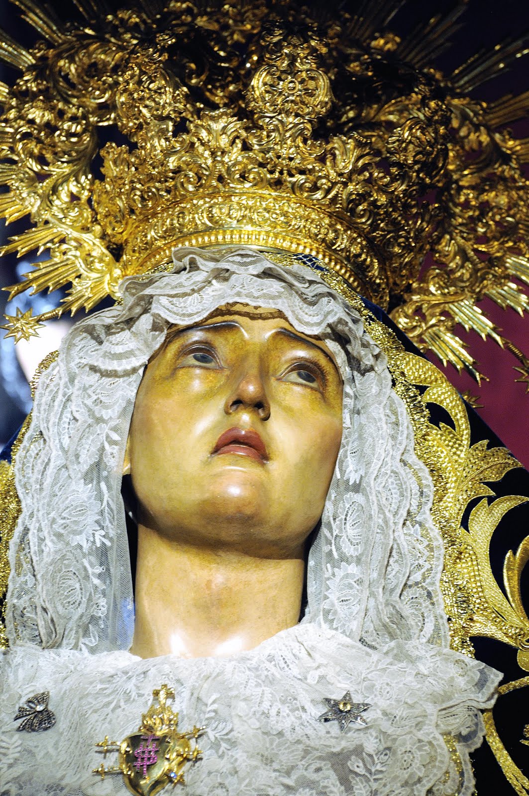 SEVILLA A TRAVES DE UN OBJETIVO: BESAMANOS A LA VIRGEN DE LA QUINTA ...
