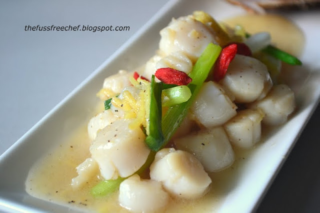 the FUSS FREE chef: Stir Fry Baby Scallops