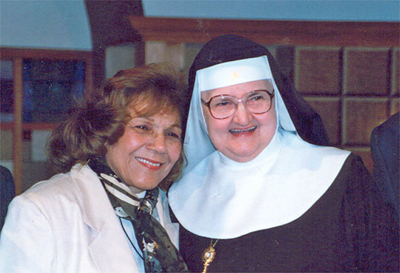 En La Vía Singular de La Vida: La oración del Laico