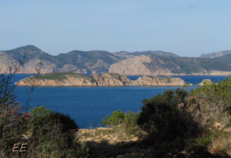 Mallorca es así también: Punta de El Toro - rodeada de azules