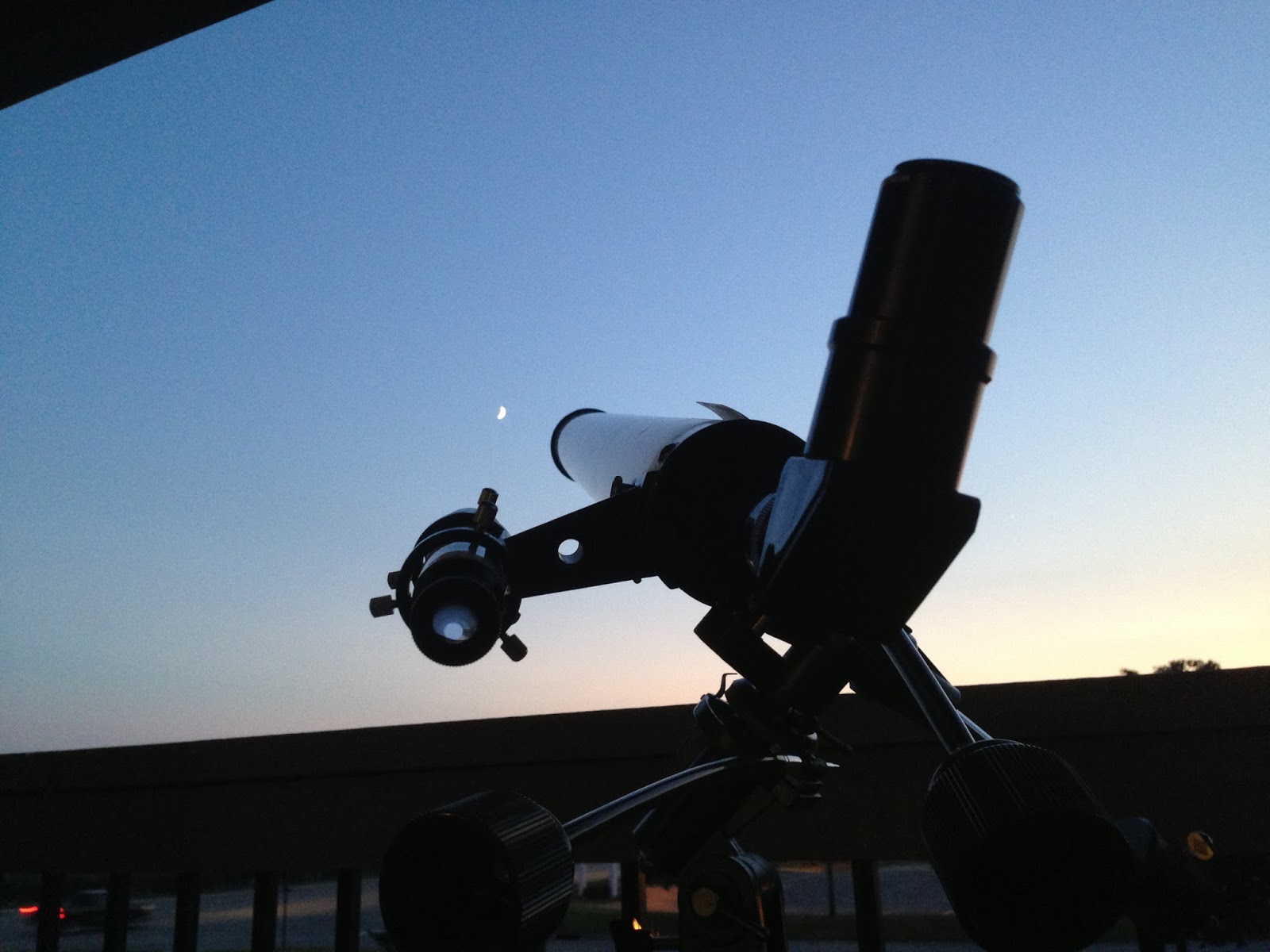 First Light with my Used Meade 285 60mm (2.4") Refracting Telescope ...