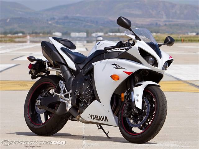 Yamaha Bikes : Yamaha R1 Basic Info