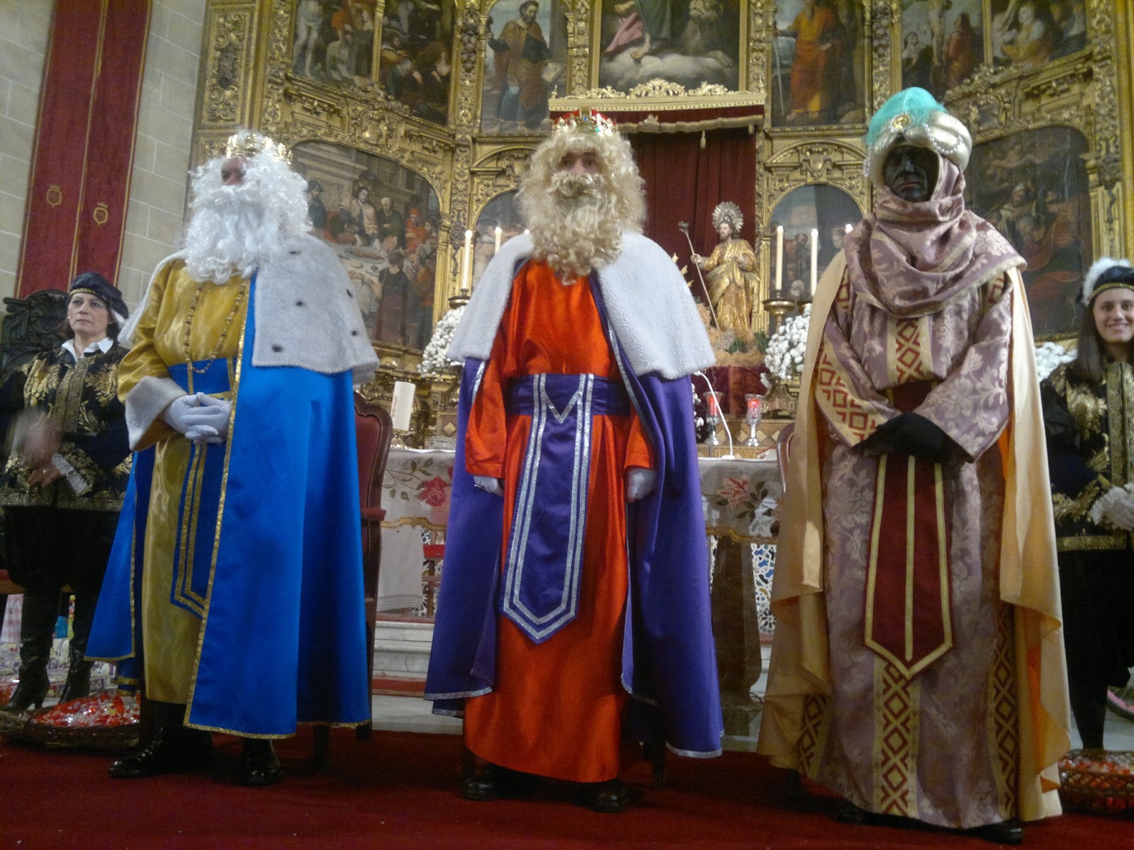 SAGRADA CENA JEREZ: SUS MAJESTADES LOS REYES MAGOS REPARTIERON ILUSIÓN ...