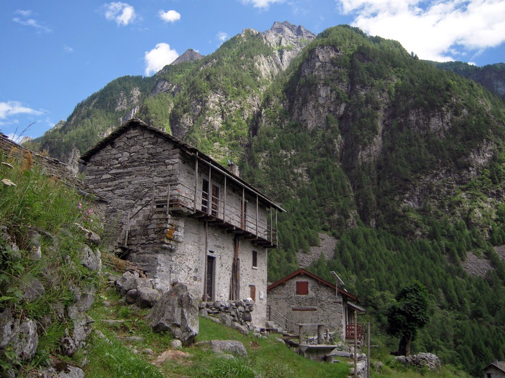 Le non-recensioni di Gcm: Val Codera. 1. Da Novate Mezzola al Rifugio ...