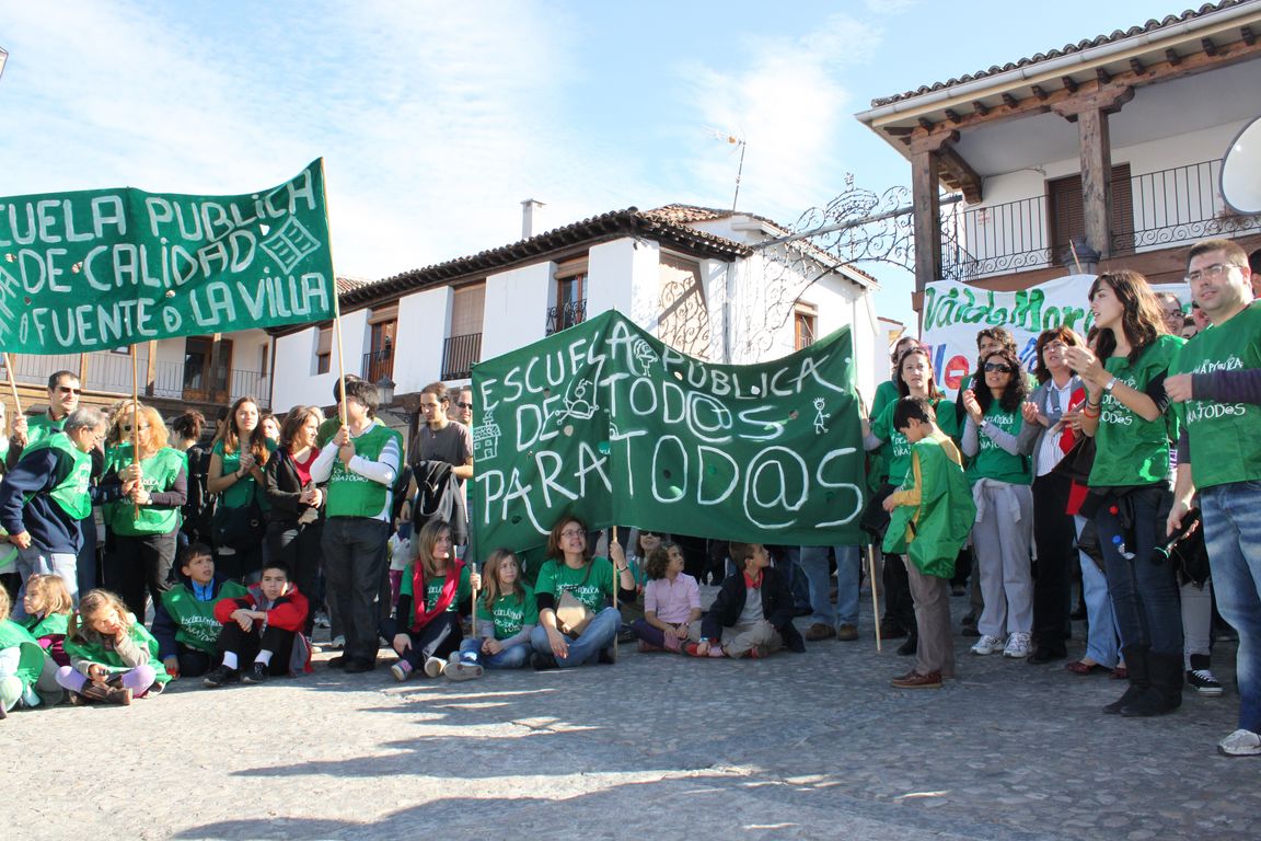 APA IES MAESTRO MATÍAS BRAVO: Fotos de la marcha