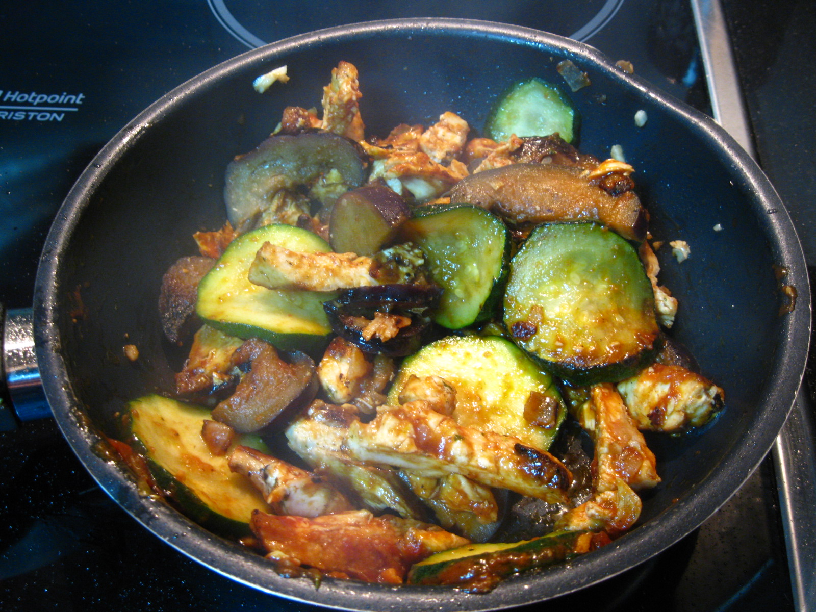 Not so lazy...: Peito de frango com courgette e beringela