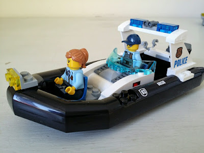 REVIEW: LEGO City Prison Island | The Test Pit