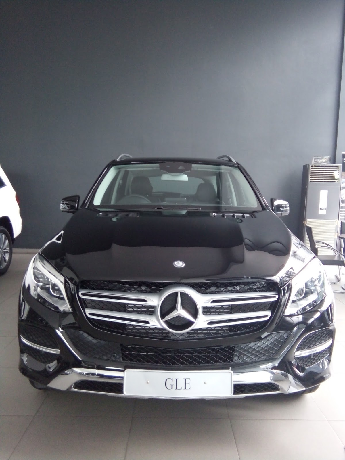 Mercedes-Benz All Type: Mercedes Benz GLE 400 AMG COUPE & GLE 250d