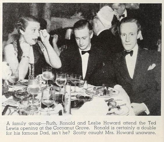 Leslie Howard: With Family - Photos