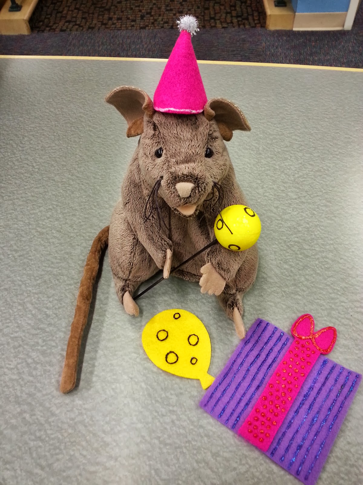 Library Village: Flannel Friday - Happy Birthday Mouse
