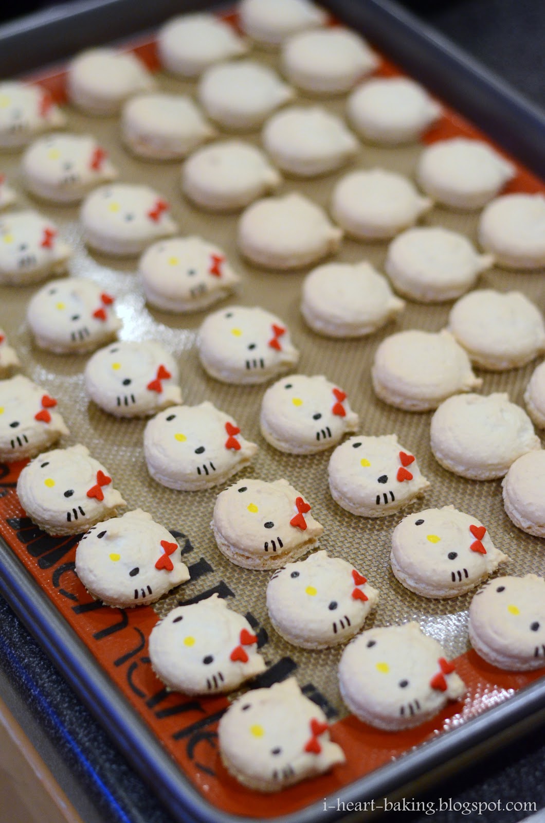 i heart baking!: hello kitty macarons for a wedding dessert table