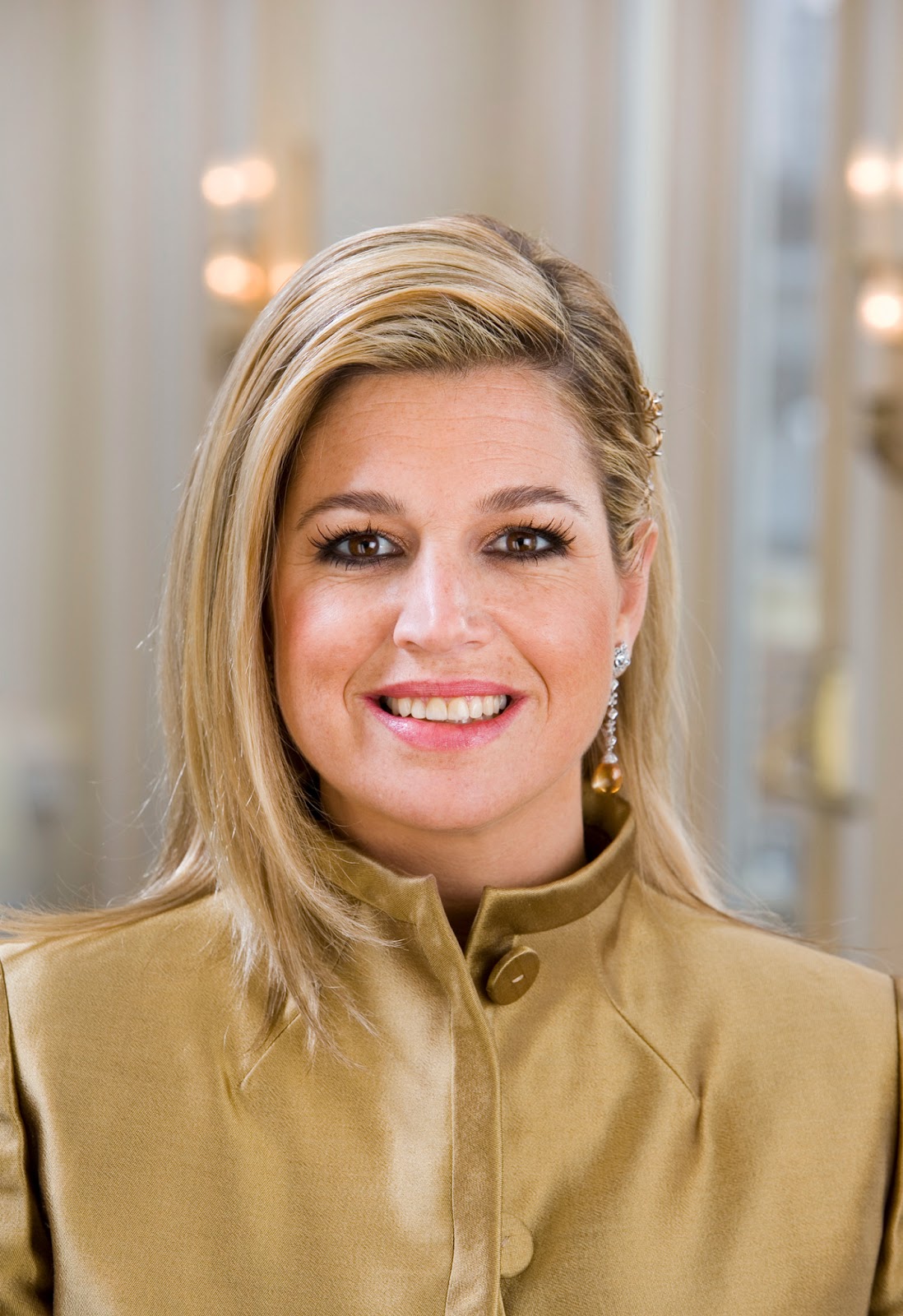 Marie Poutine's Jewels & Royals: Maxima the Beautiful