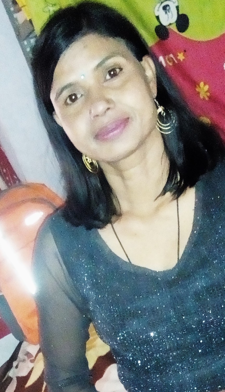 खुशी का शमा है।Suhani Singh