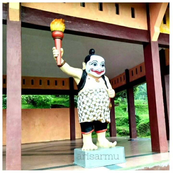 Bawor Maskot Kabupaten Banyumas. Beda loh dengan Bagong