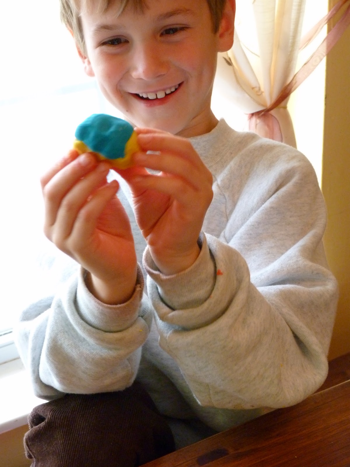 At the Butterfly Ball: Home-made Play Dough Color Theory
