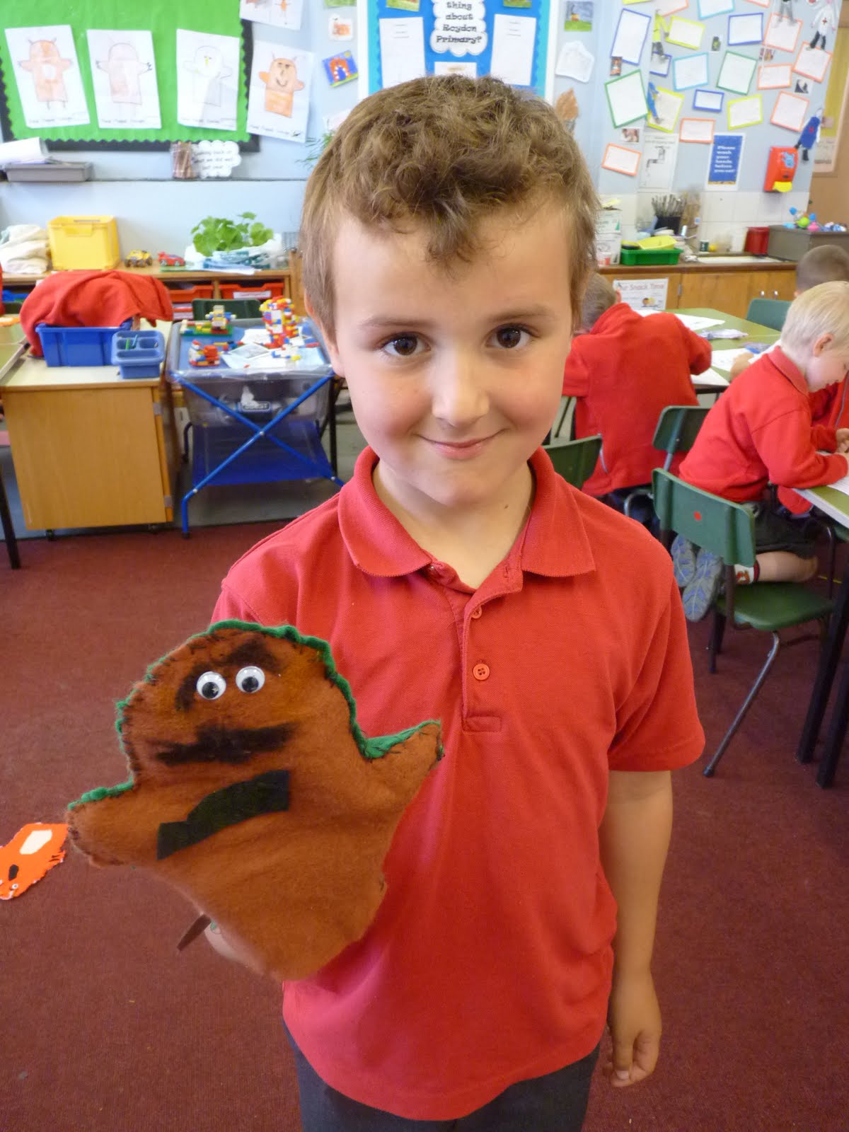 Welcome to the 2/1 classes!: Perfect puppets