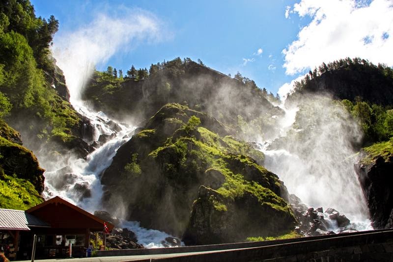Låtefossen waterfall | Twin Waterfall in Oddadalen valley, Norway