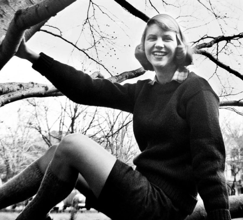 Sylvia Plath: Life of the Talented Tragic Poet Through Amazing Photos ...