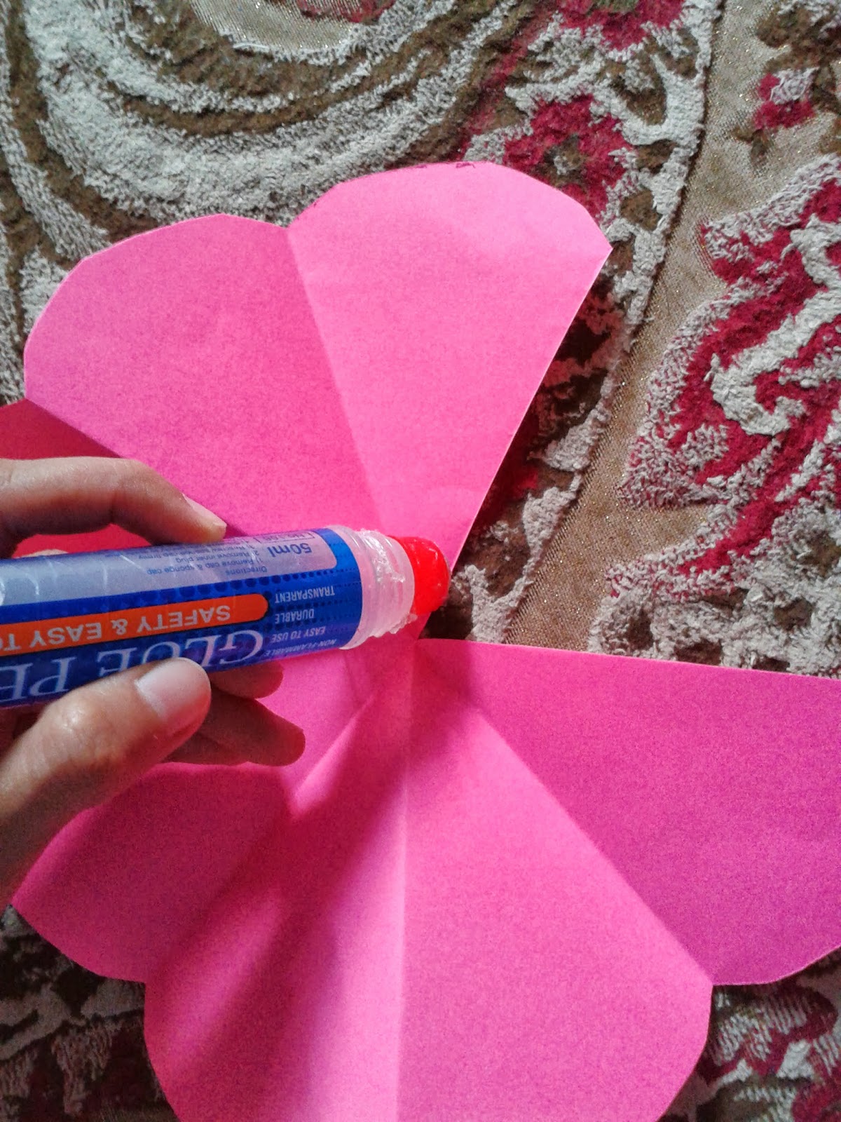 Cik Pepatung: DIY: Bunga ros besar mudah (Rose Foam)