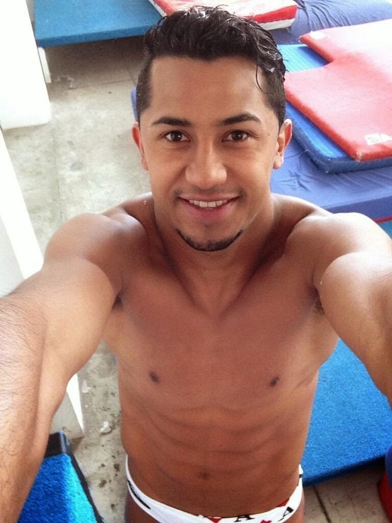 El Lavadero de las Muñecas: FILTRAN FOTOS ÍNTIMAS DE CLAVADISTA MEXICANO