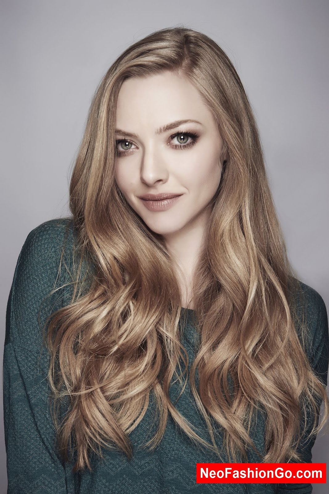 CWNTP 2019 SIHH日內瓦國際高級鐘錶展:3 亞曼達塞佛瑞(AMANDA SEYFRIED) 出席欣賞積家最新表款 - 華人世界時報 ...