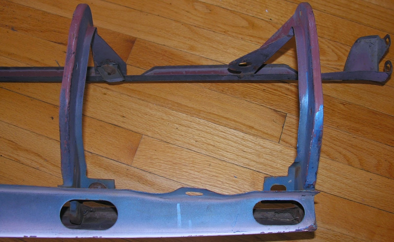 Krisiesmopes Mopar Stuff: 70 'Cuda Front Header Panel