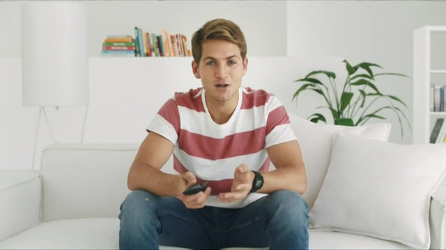 ausCAPS: George Pullar in Foxtel ad