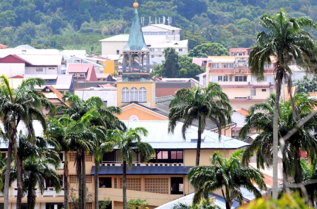 GUYANE (1): EEN GEPEPERD LAND - DICHTBIJ & VER WEG