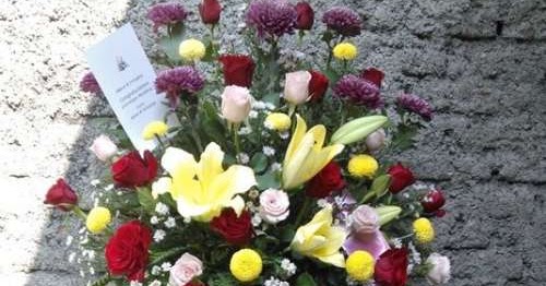 Aneka Ragam Contoh Standing Flower Untuk Pernikahan