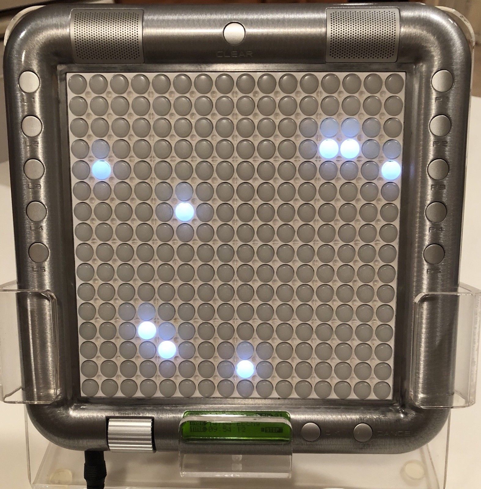 MATRIXSYNTH: Yamaha Tenori-on Step Sequencer/ Synthesizer