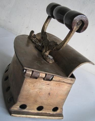 TOKO ANTIEK RETRO: SETRIKA ARANG KAPAL SELAM KUNO JADUL KOLONIAL DARI ...