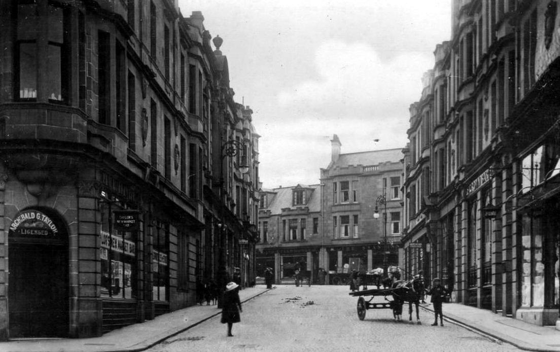 Tour Scotland: Old Photograph Lint Riggs Street Falkirk Scotland