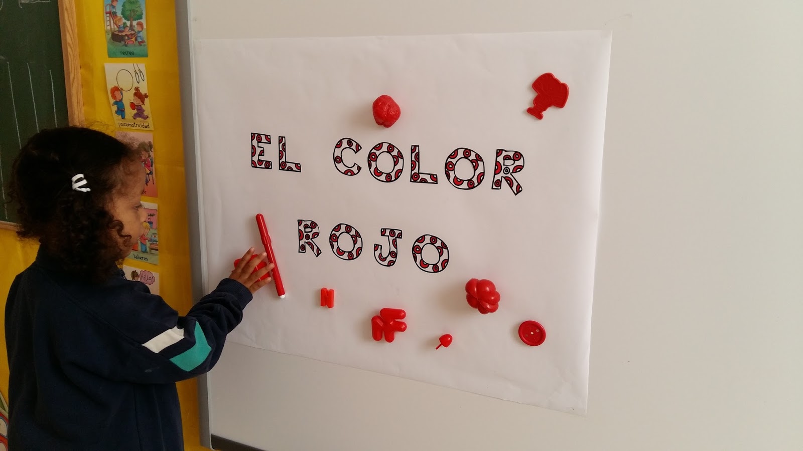 Los peques del Sanra: El color rojo (3 años)