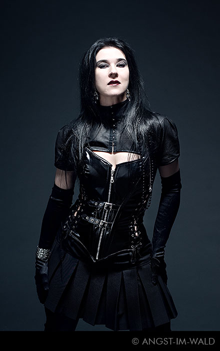 Panteón de Juda: Wallpapers: Imagenes de Anne Nurmi: Lacrimosa