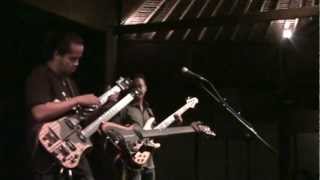 I Wayan Balawan: Rioshi Seminyak - two handed master live in Bali