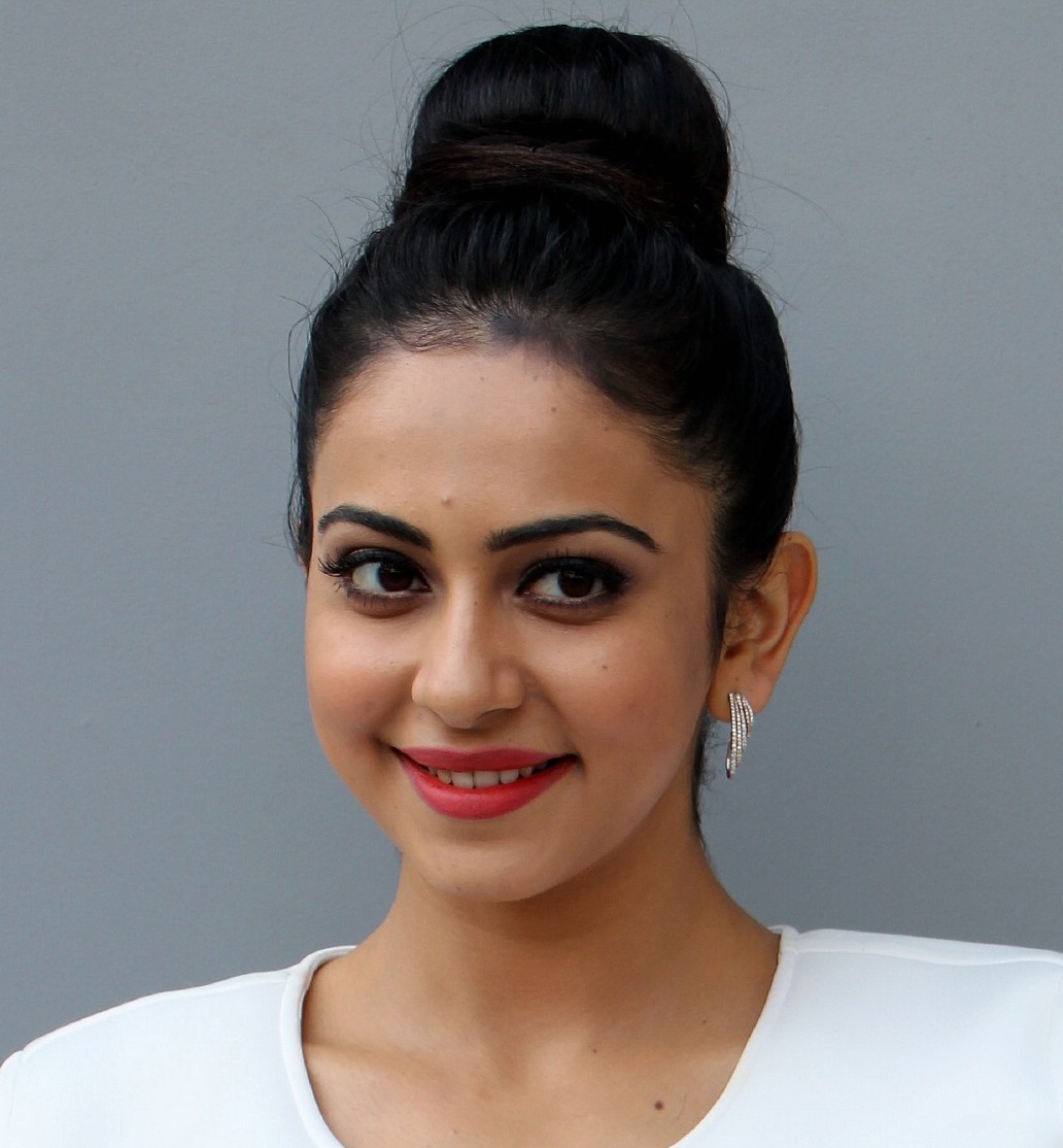 Indian Actress Rakul Preet Singh Face Close Up Beautiful Hair Style ...