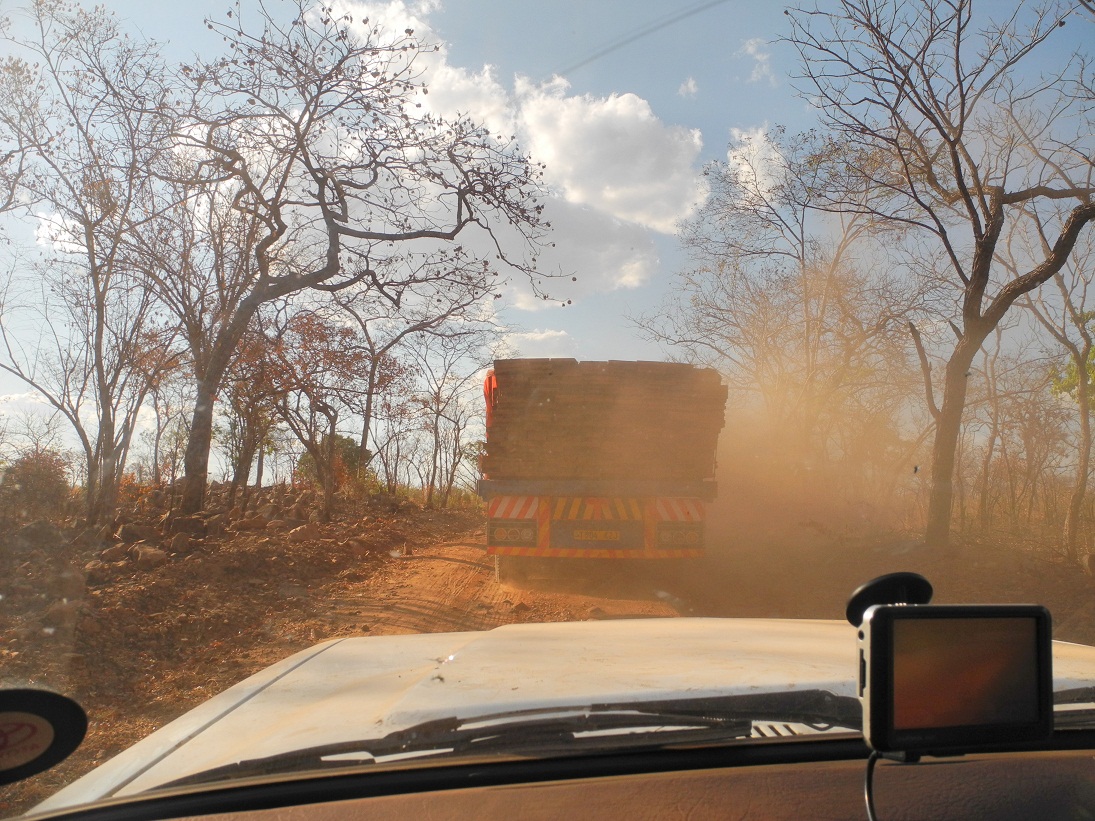 Luisa and Frederic - Having Fun in Africa: August 2011 - Border ...
