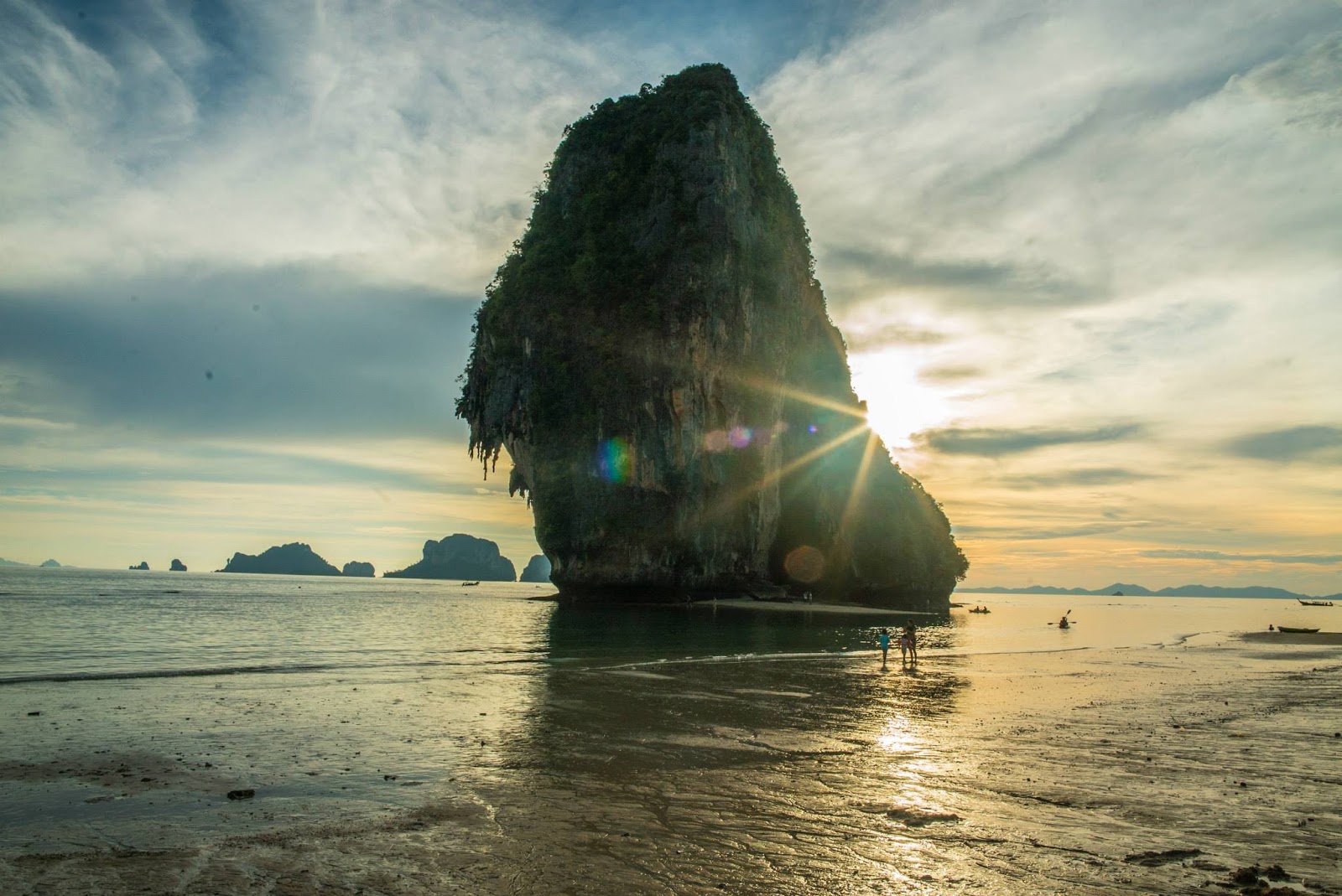 ACIM/MBE Daily Correlation and Thoughts: Put the Big Rocks in First